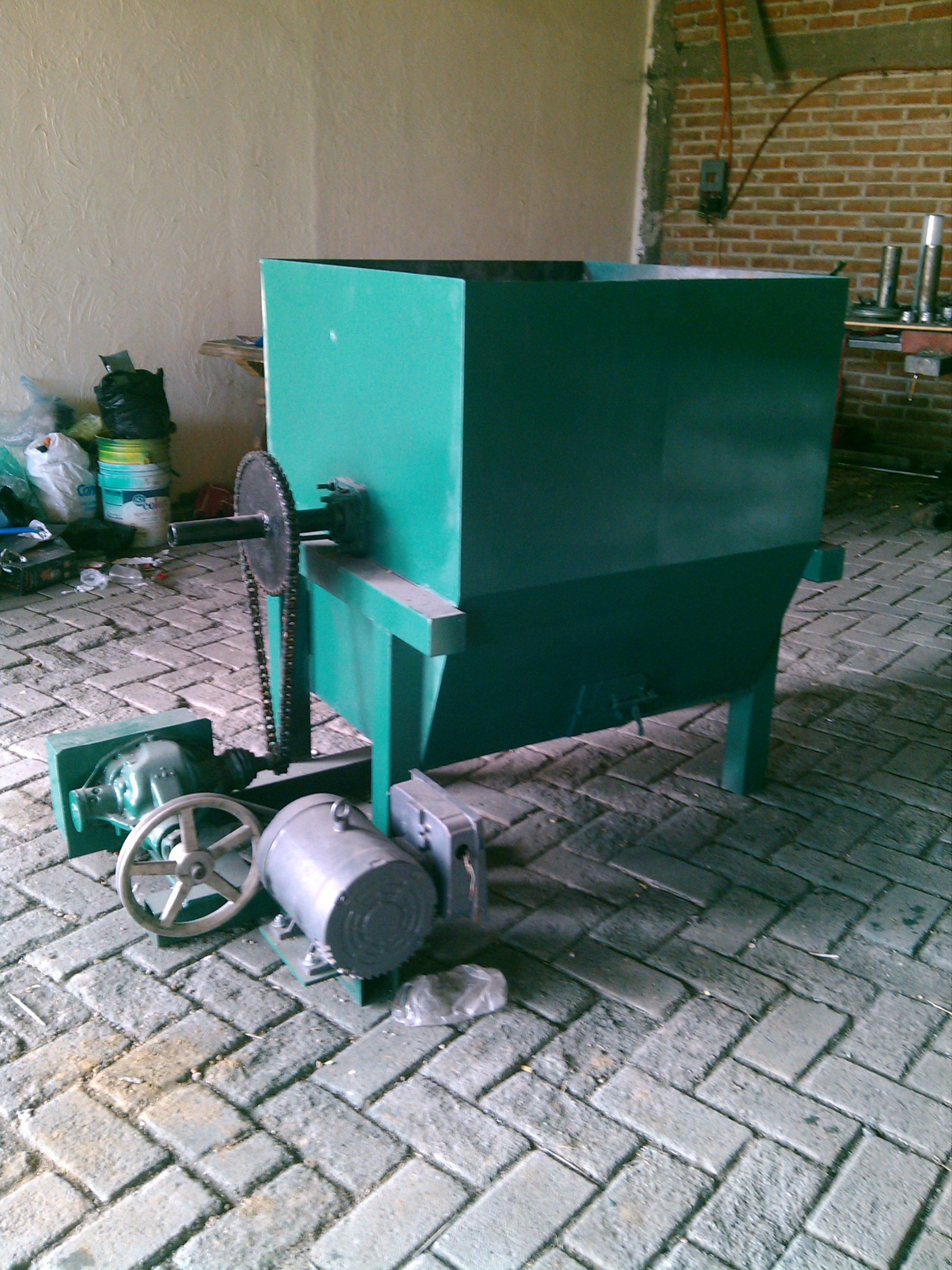 Mano a Mano - Revolvedora Industrial