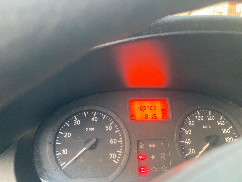 Mano a Mano - NISSAN APRIO 2010