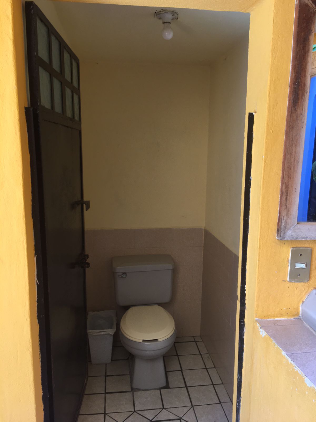 Mano a Mano - Cuarto en renta